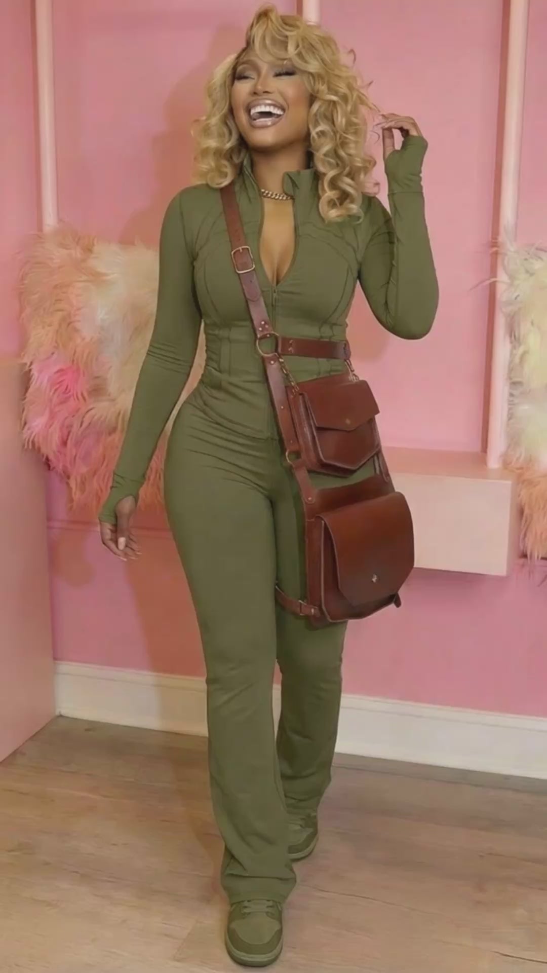 Vanguard Vixen Messenger Bag - Green – Gritty Soul